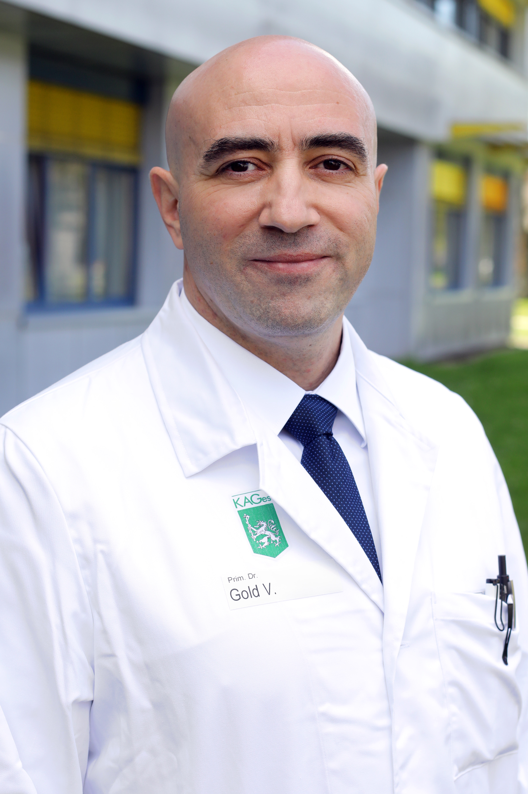 Dr. Valeriu Gold übernimmt die Leitung der Abteilung für Neurologie am ...